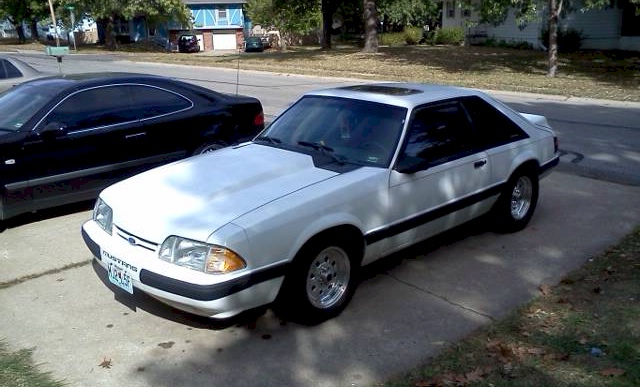 White 1989 Ford Mustang Coupe - MustangAttitude.com Photo Detail